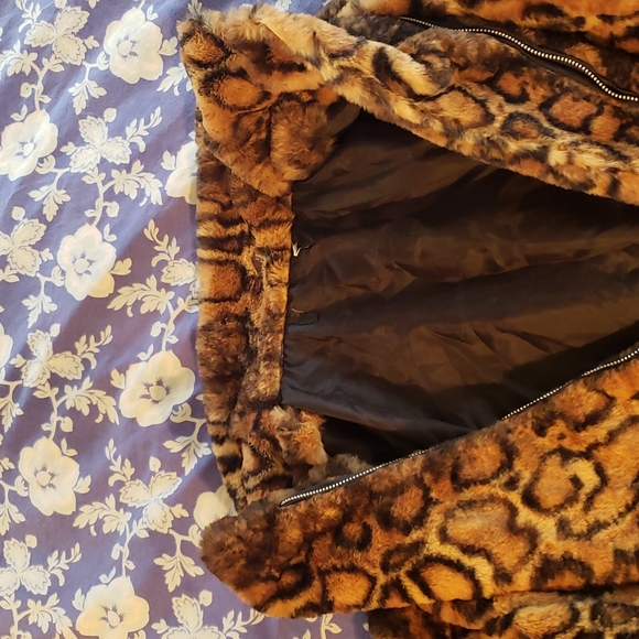 Source Unknown | Jackets & Coats | Fuzzy Leopard Print Jacket | Poshmark